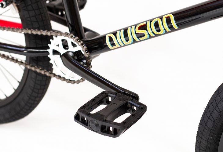 Division Brand Blitzer20-Black-Pink-Pedals - Division Brand